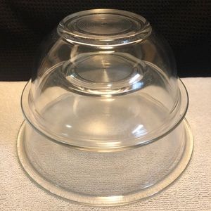 Pyrex | Kitchen | Set Of 2 Clear Pyrex Glass Bowls Litre 15 Litre ...